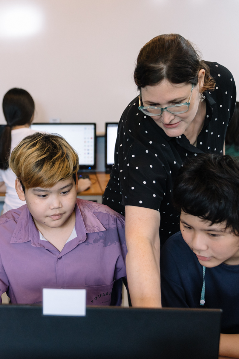 Main – English - โรงเรียนต้นกล้า